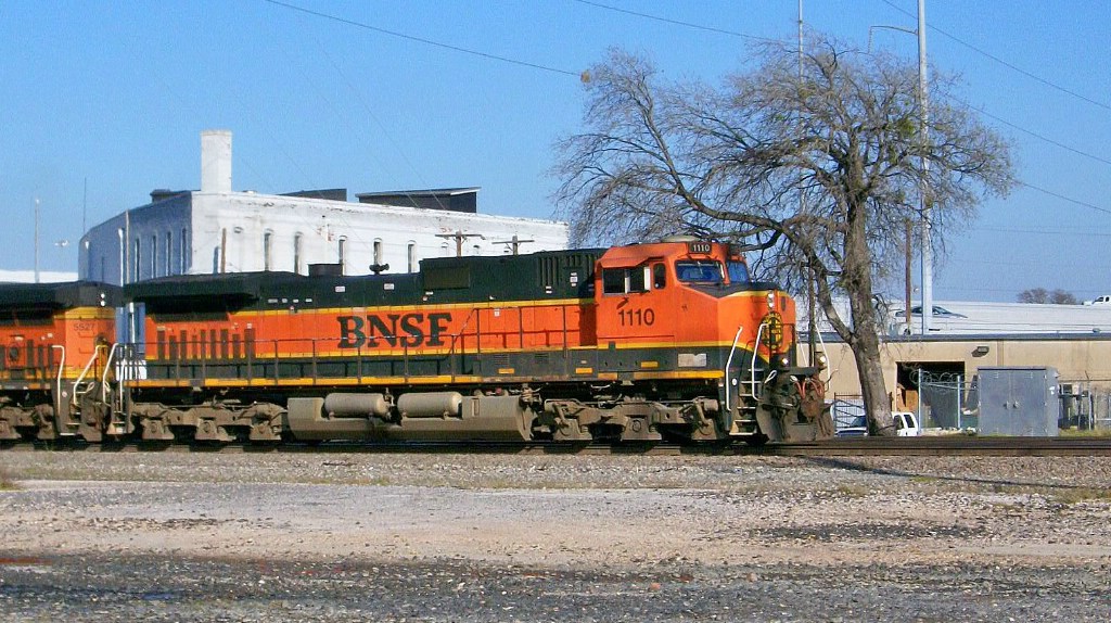 BNSF 1110